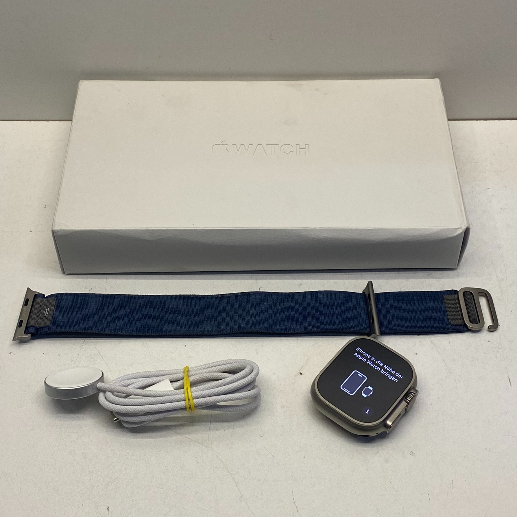Pre-owned Apple Watch Ultra 2 49mm Titanium Case Blue Alpine Loop (M ...